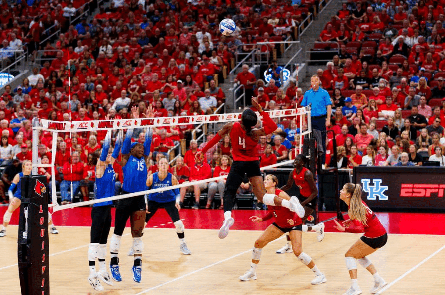Cards sweep Wildcats in front of a record crowd at KFC Yum! Center ...